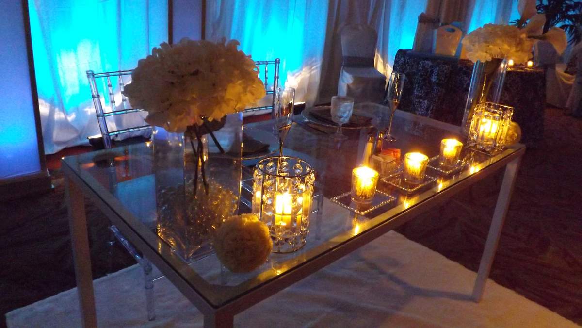 Modern Wedding Party Ideas | Photo 3 of 9 | Catch My Party