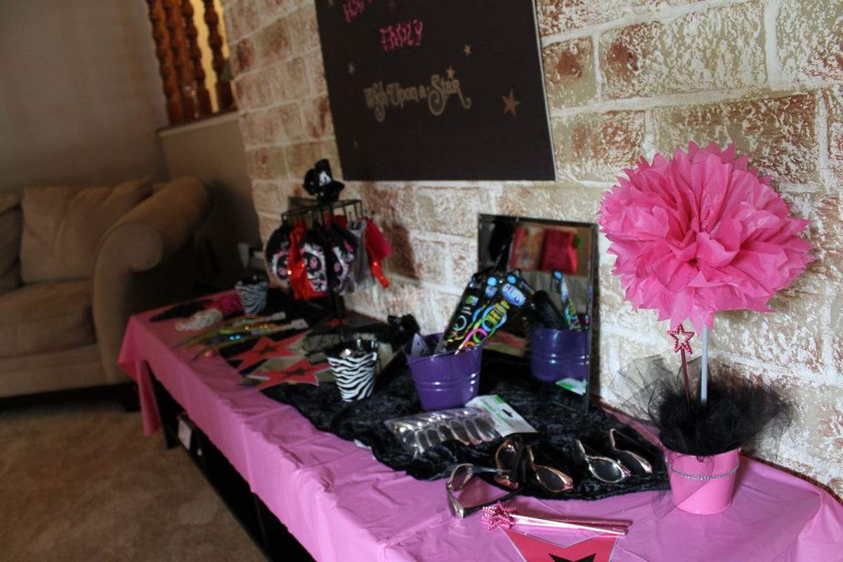 Glam Rockstar Birthday Party Ideas | Photo 2 of 33 | Catch My Party