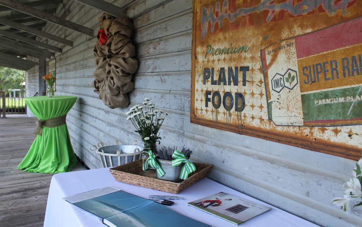 Rustic Chic Wedding Party Ideas | Photo 28 of 30 | Catch My Party