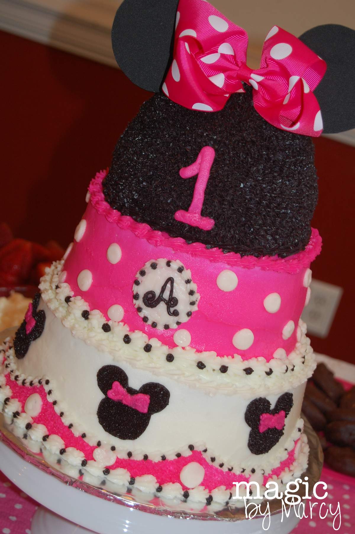 Minnie Mouse / Birthday "Muffins With Minnie First Birthday" | Catch My ...