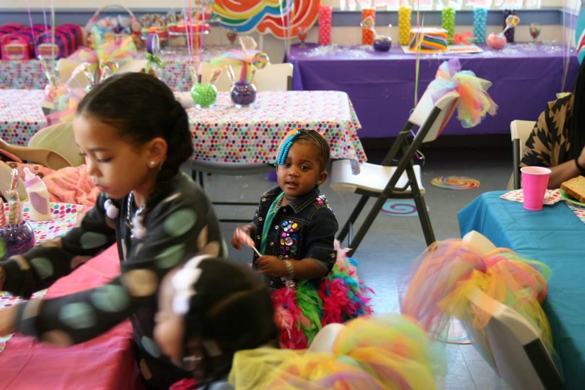 Lollipops Birthday Party Ideas | Photo 12 of 23 | Catch My Party