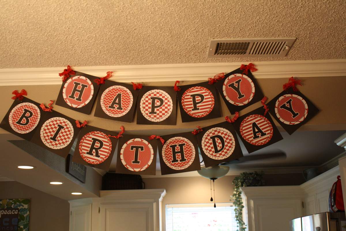 Arkansas Razorbacks Birthday Party Ideas | Photo 1 of 11 | Catch My Party