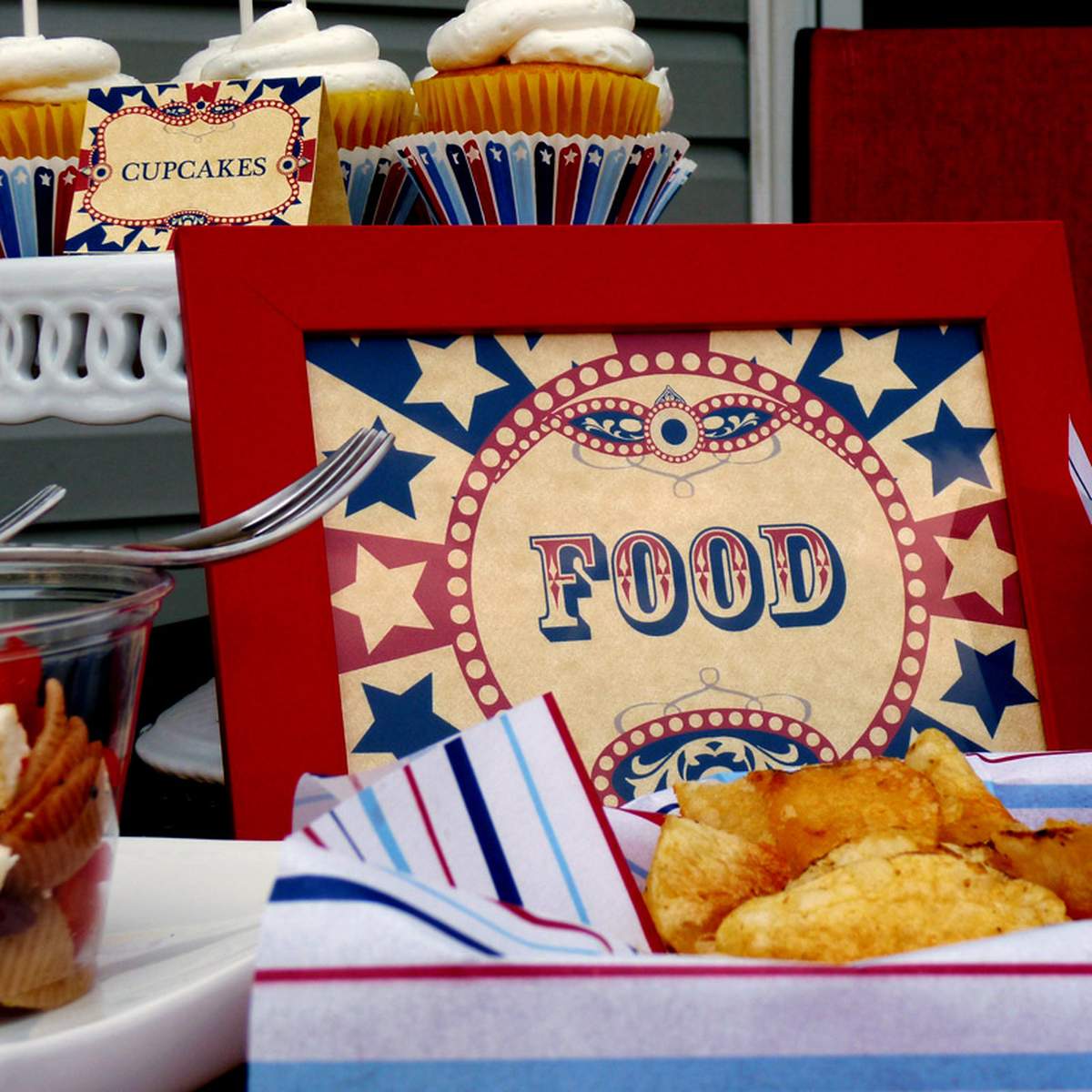 4th Of July Party / Stars And Stripes / BBQ 4th of July Party Ideas ...