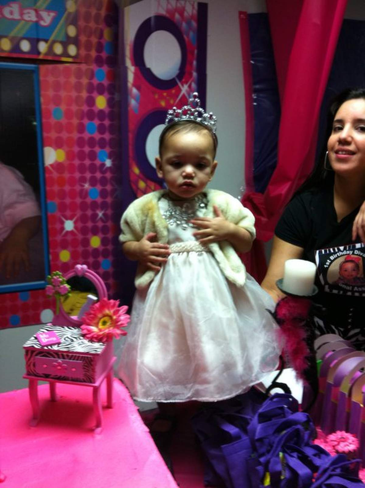 Diva/Designer/Hollywood Birthday Party Ideas | Photo 2 of 27 | Catch My ...