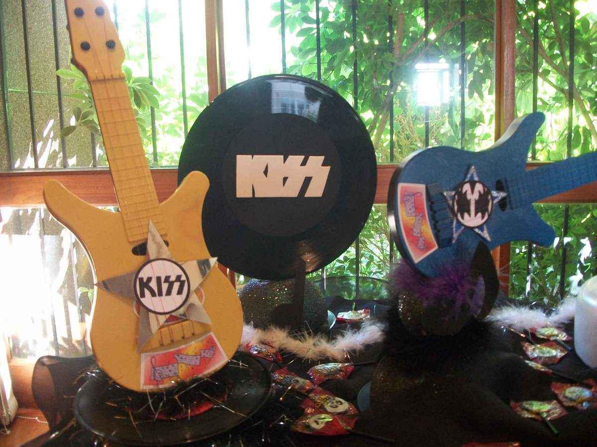 Rock Kiss Birthday Party Ideas | Photo 8 of 9 | Catch My Party
