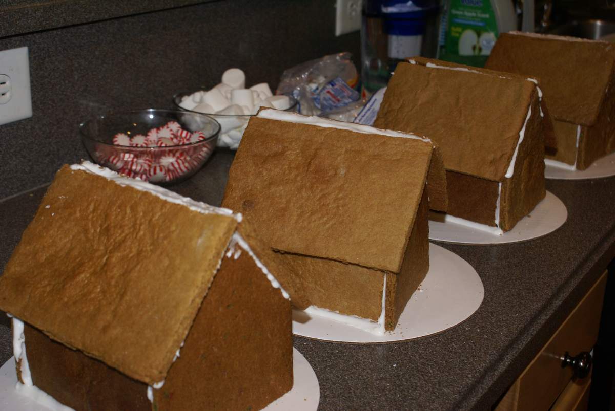 Holiday Crafts Gingerbread Houses! / Christmas/Holiday "Gingerbread ...