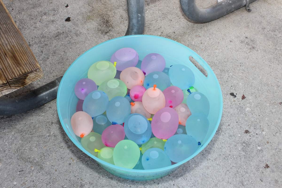 Beach Ball Bash Birthday Party Ideas | Photo 16 of 18 | Catch My Party