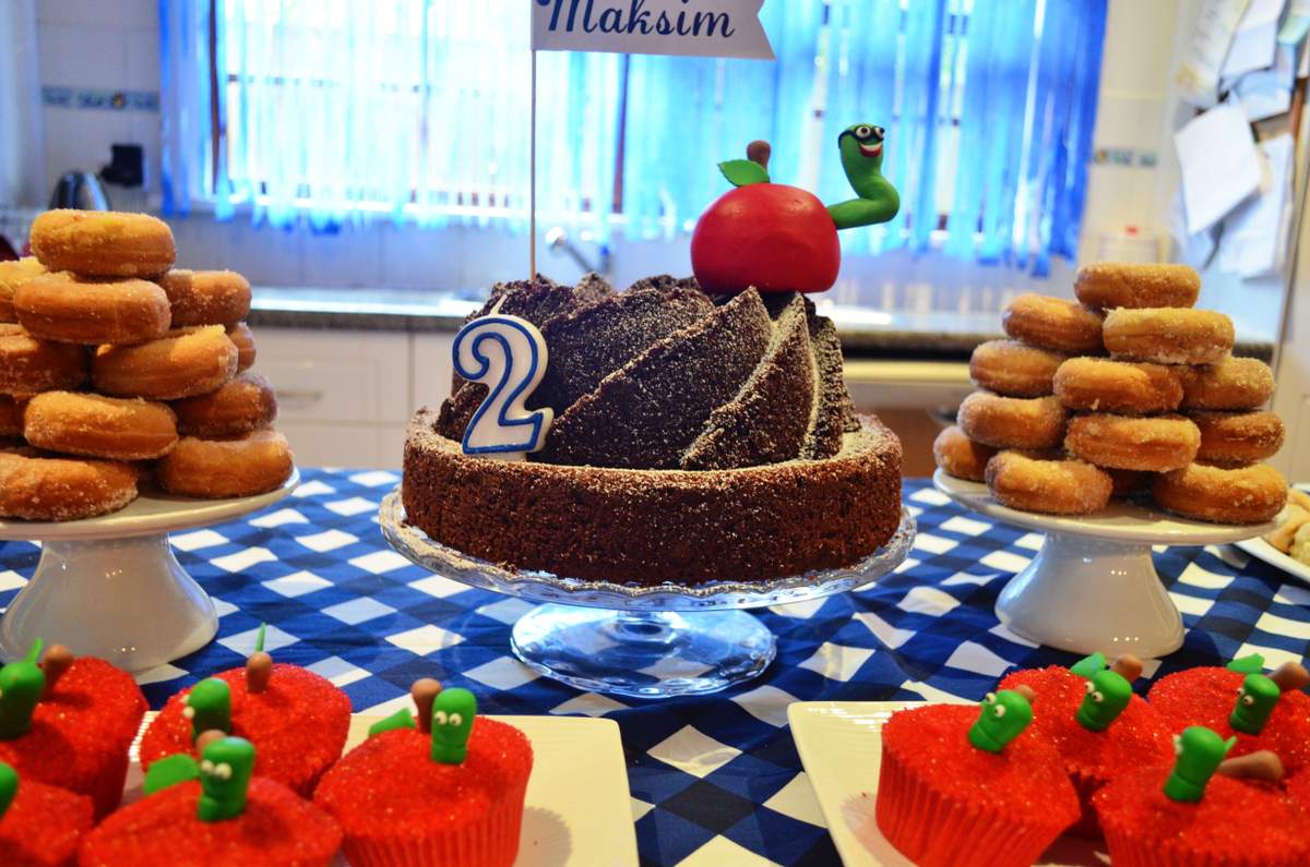 Bookworm Birthday Party Ideas | Photo 1 of 18 | Catch My Party