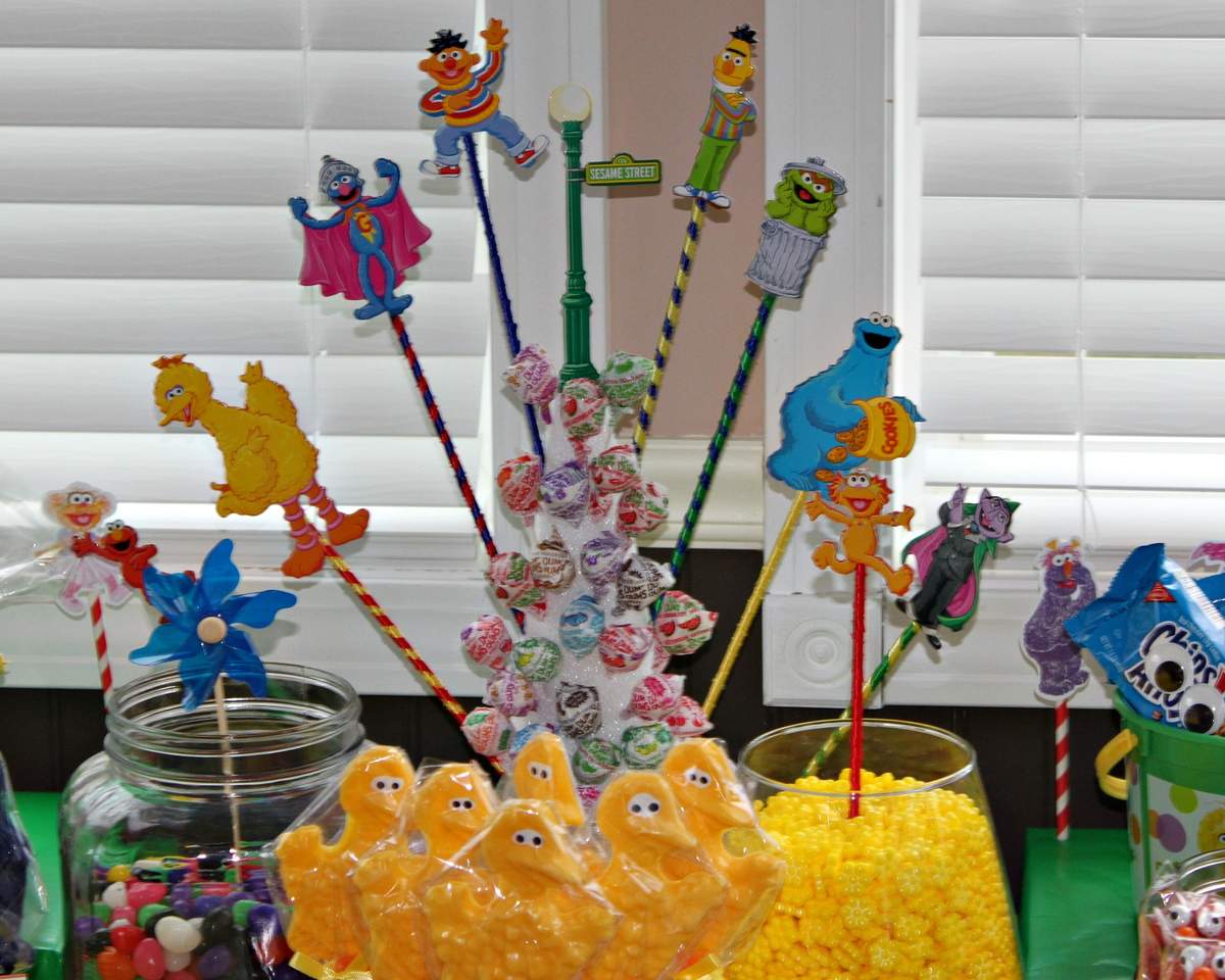Sesame Street, Elmo Birthday Party Ideas | Photo 7 of 49 | Catch My Party