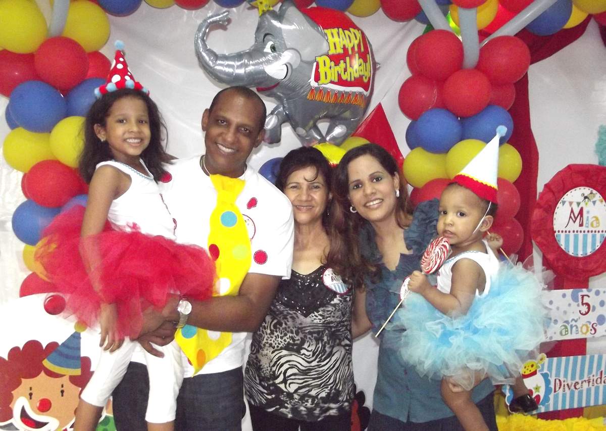 Circus Duo Party Birthday Party Ideas | Photo 5 of 36 | Catch My Party