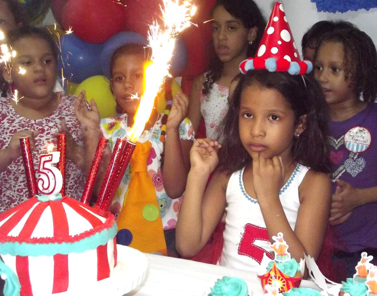 Circus Duo Party Birthday Party Ideas | Photo 5 of 36 | Catch My Party