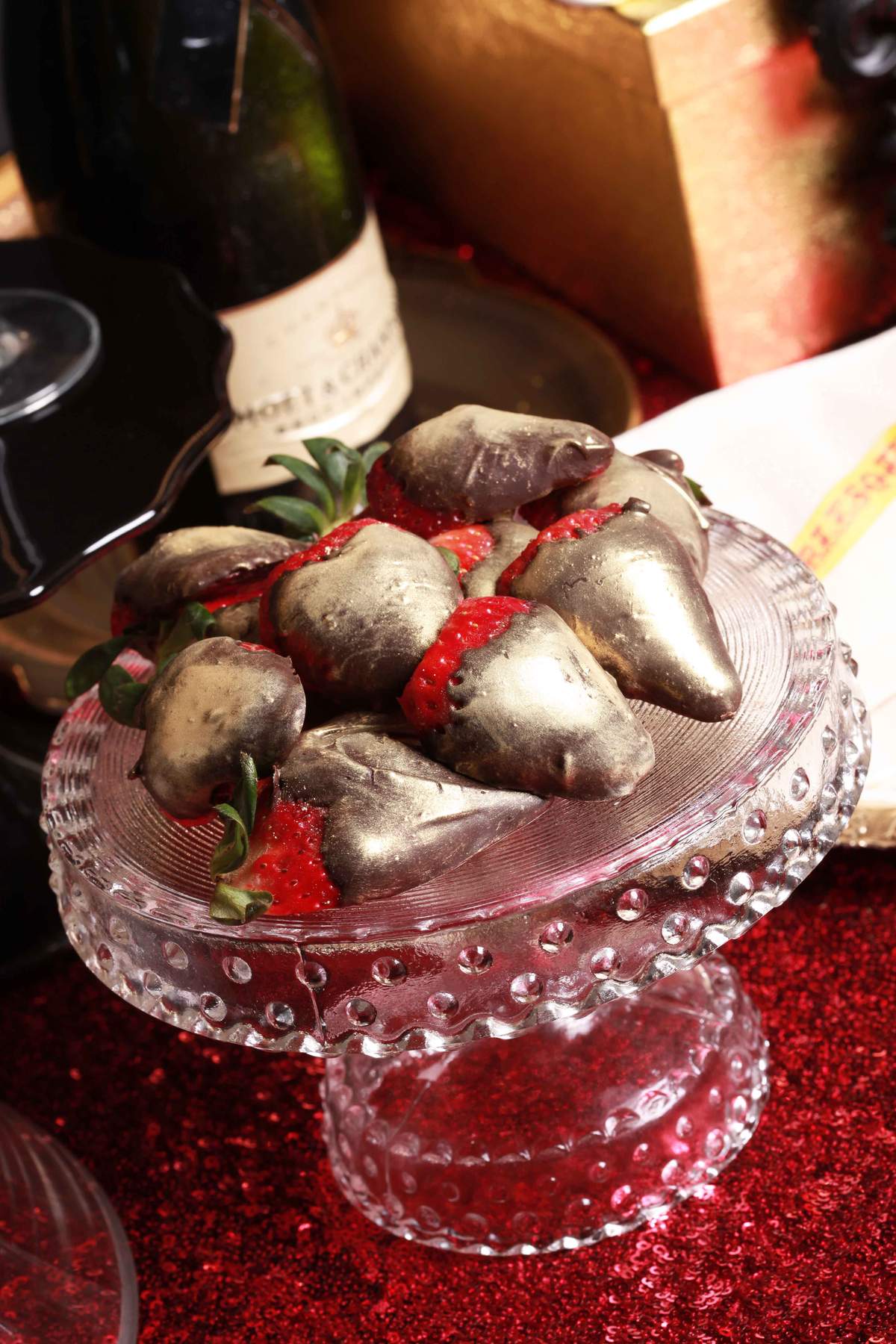 Burlesque Cocktail Party Party Ideas | Photo 5 of 33 | Catch My Party