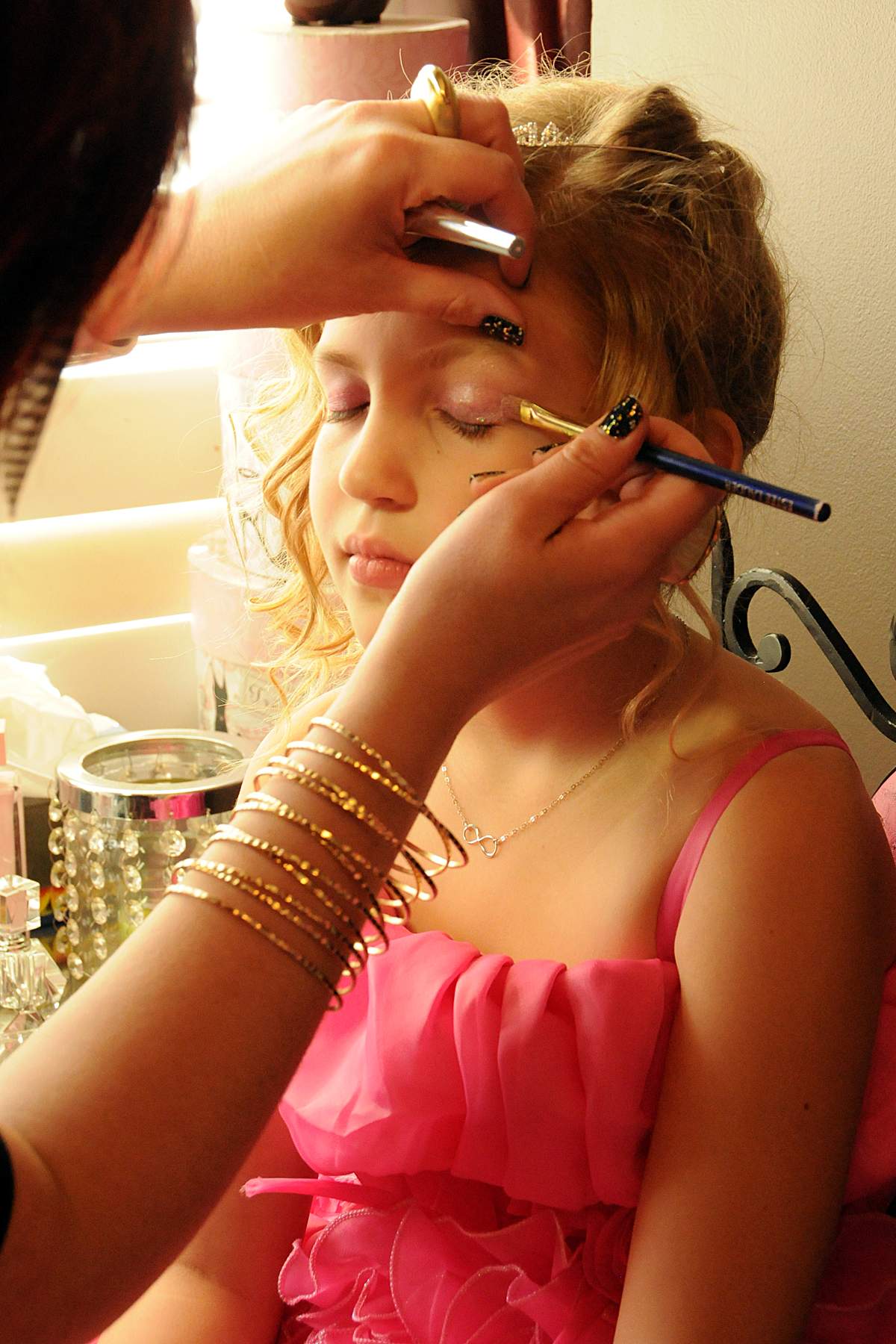 Glitz and Glam Birthday Party Ideas | Photo 3 of 20 | Catch My Party