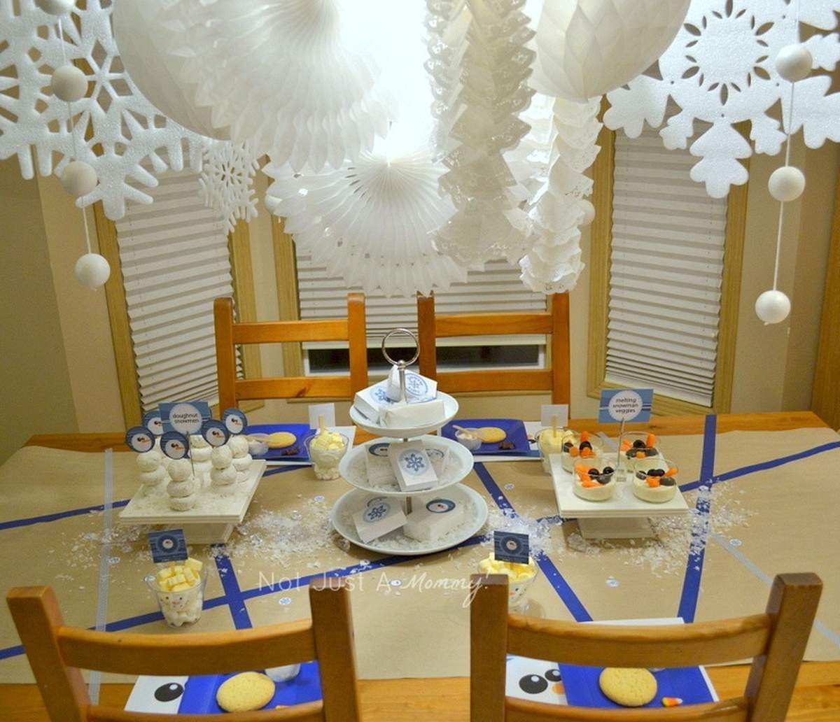 Flurry of Fun Winter Theme Christmas/Holiday Party Ideas | Photo 3 of 8 ...