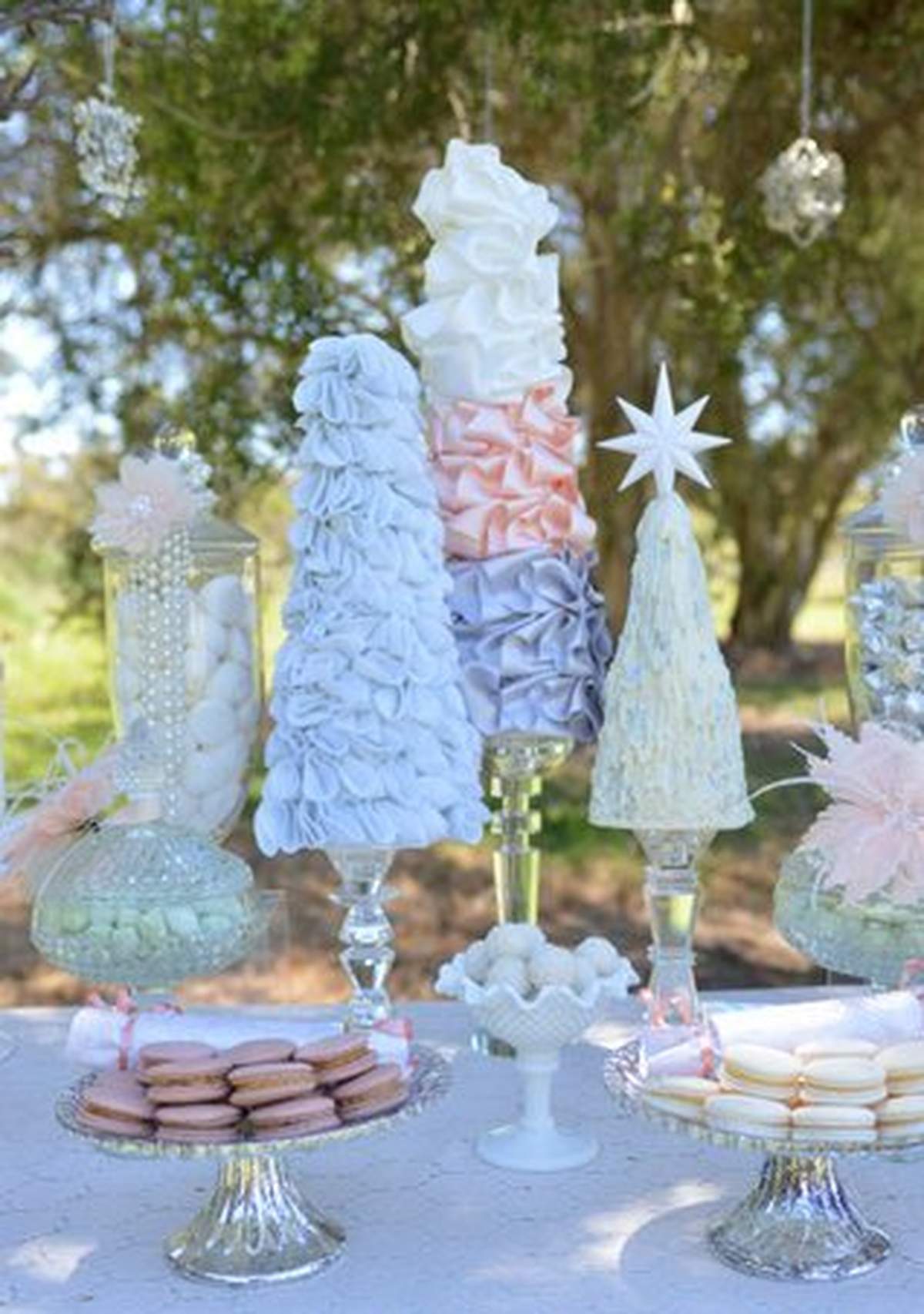 Vintage Christmas Christmas/Holiday Party Ideas | Photo 1 of 6 | Catch ...