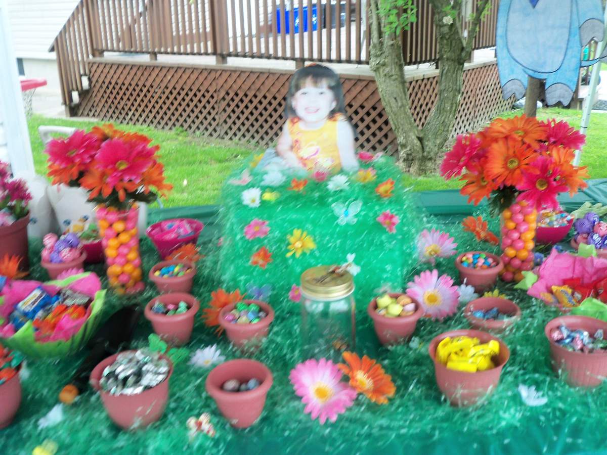 dora the explorer and flower/gardens Birthday Party Ideas | Photo 4 of ...
