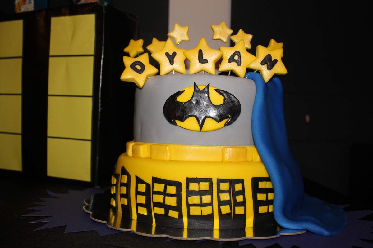 Batman and Robin Birthday Party Ideas | Photo 11 of 24 | Catch My Party
