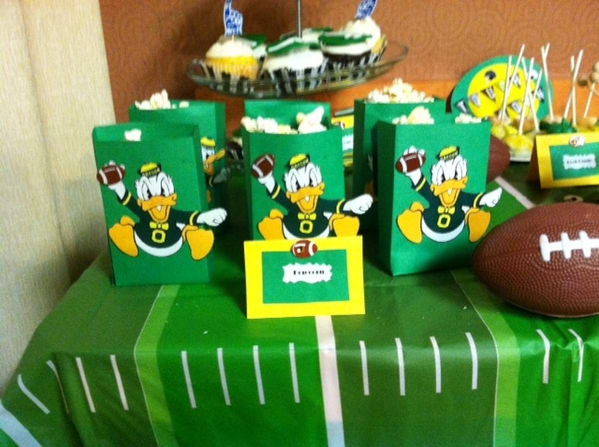 Oregon Ducks Birthday Party Ideas | Photo 16 of 19 | Catch My Party