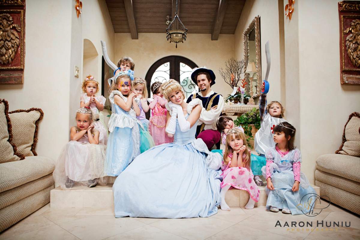Cinderella Princess Birthday Party Ideas | Photo 2 of 8 | Catch My Party