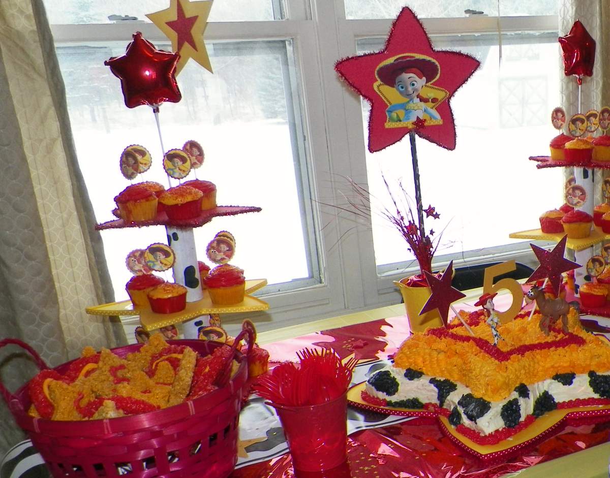 Jessie and Bullseye Party Birthday Party Ideas | Photo 13 of 14 | Catch ...