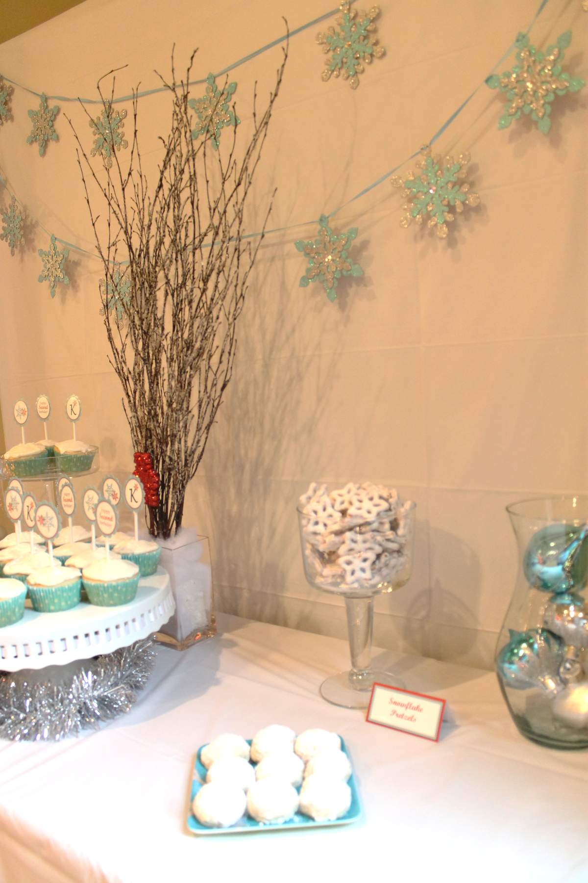 Winter Wonderland Snowflake Birthday Party Ideas | Photo 5 of 9 | Catch ...