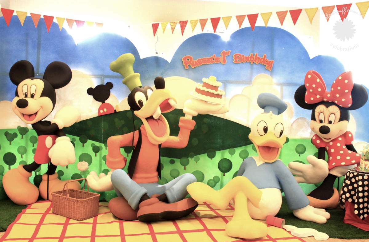 Mickey goes picnic Birthday Party Ideas | Photo 1 of 16 | Catch My Party