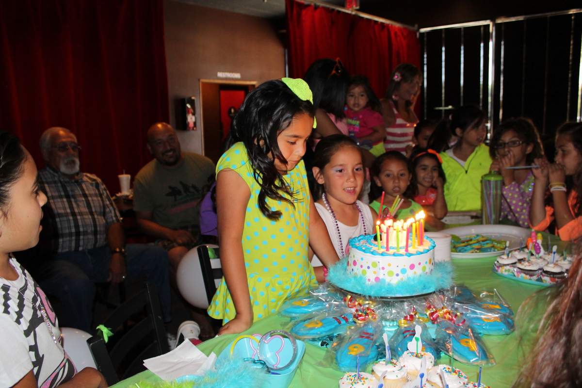 glow in the dark Birthday Party Ideas | Photo 1 of 16 | Catch My Party