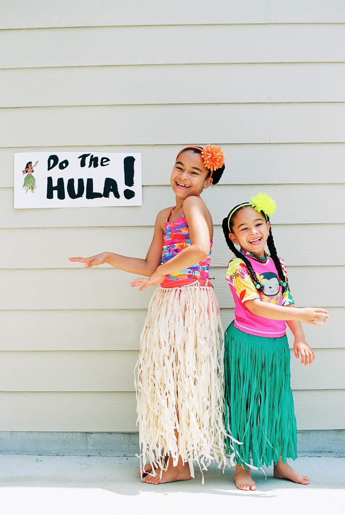Hawaiian Luau Birthday Party Ideas | Photo 16 of 29 | Catch My Party
