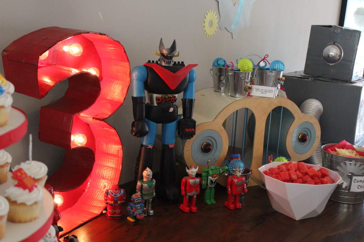 Robots Birthday Party Ideas | Photo 17 of 28 | Catch My Party