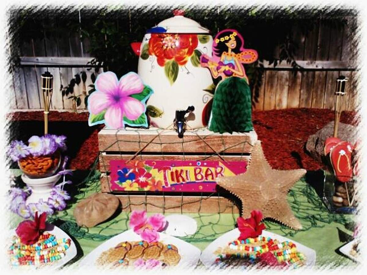 Hawaiian Luau Graduation/End of School Party Ideas | Photo 1 of 36 ...