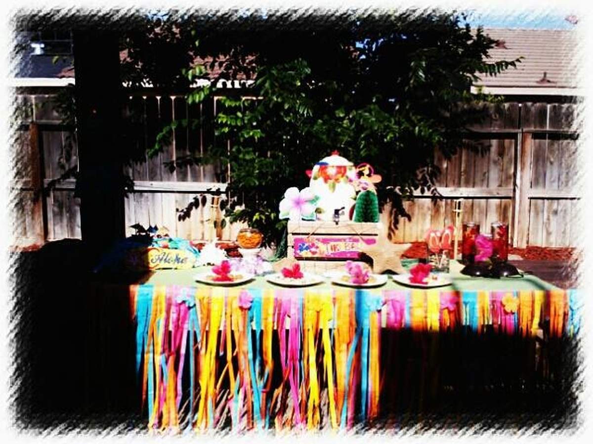 Hawaiian Luau Graduation/End of School Party Ideas | Photo 1 of 36 ...