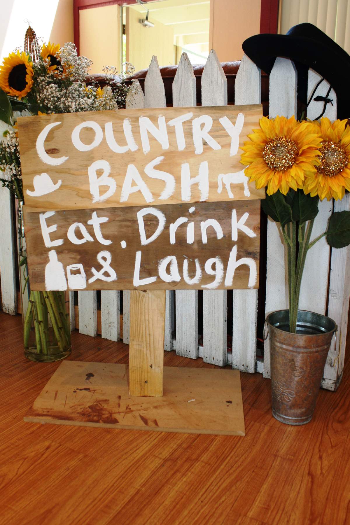 Country Bash cowgirl style Birthday Party Ideas | Photo 6 of 21 | Catch ...