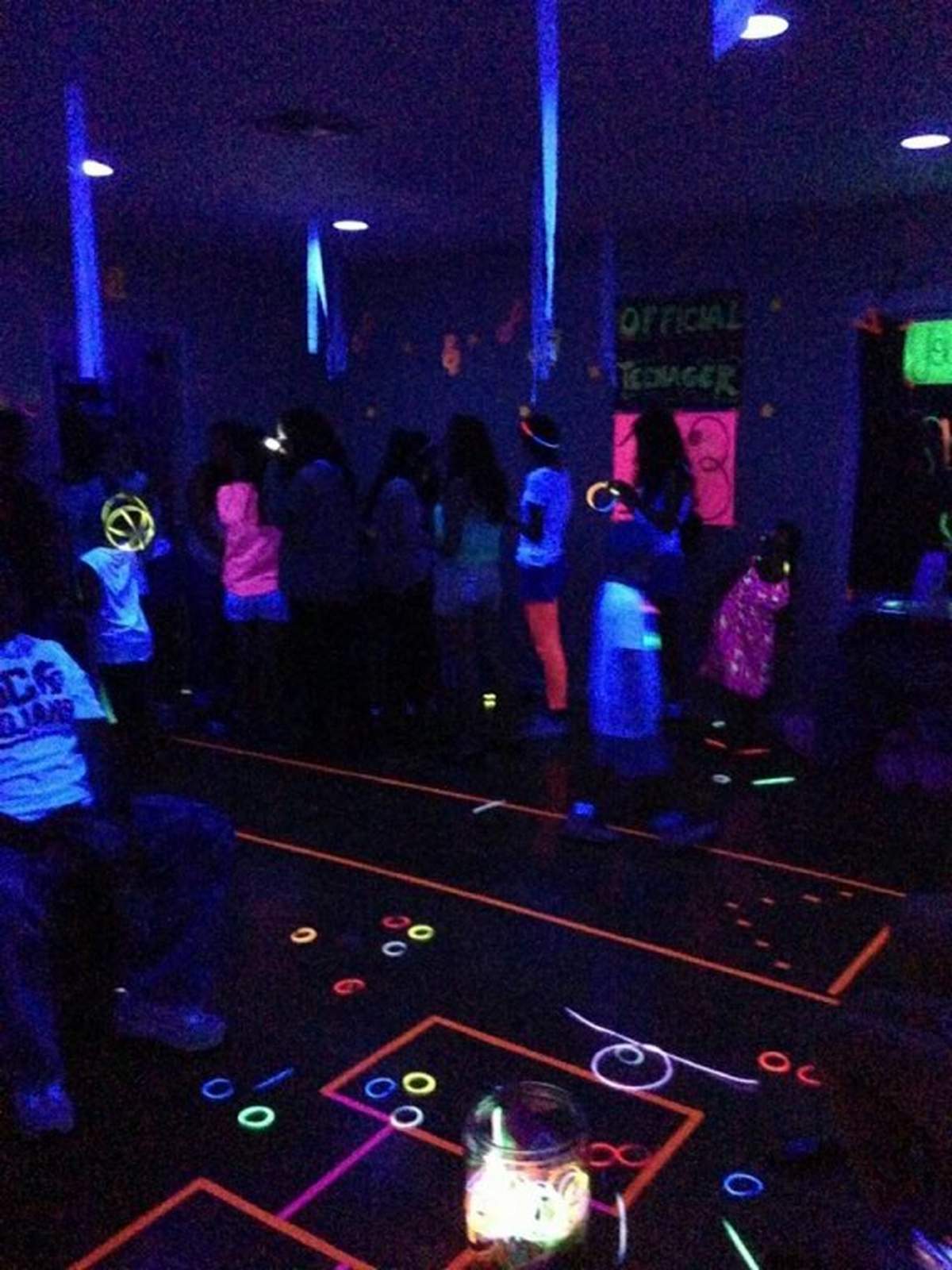 Glow In The Dark, Neon, Blacklight Birthday Party Ideas | Photo 6 of 44 ...