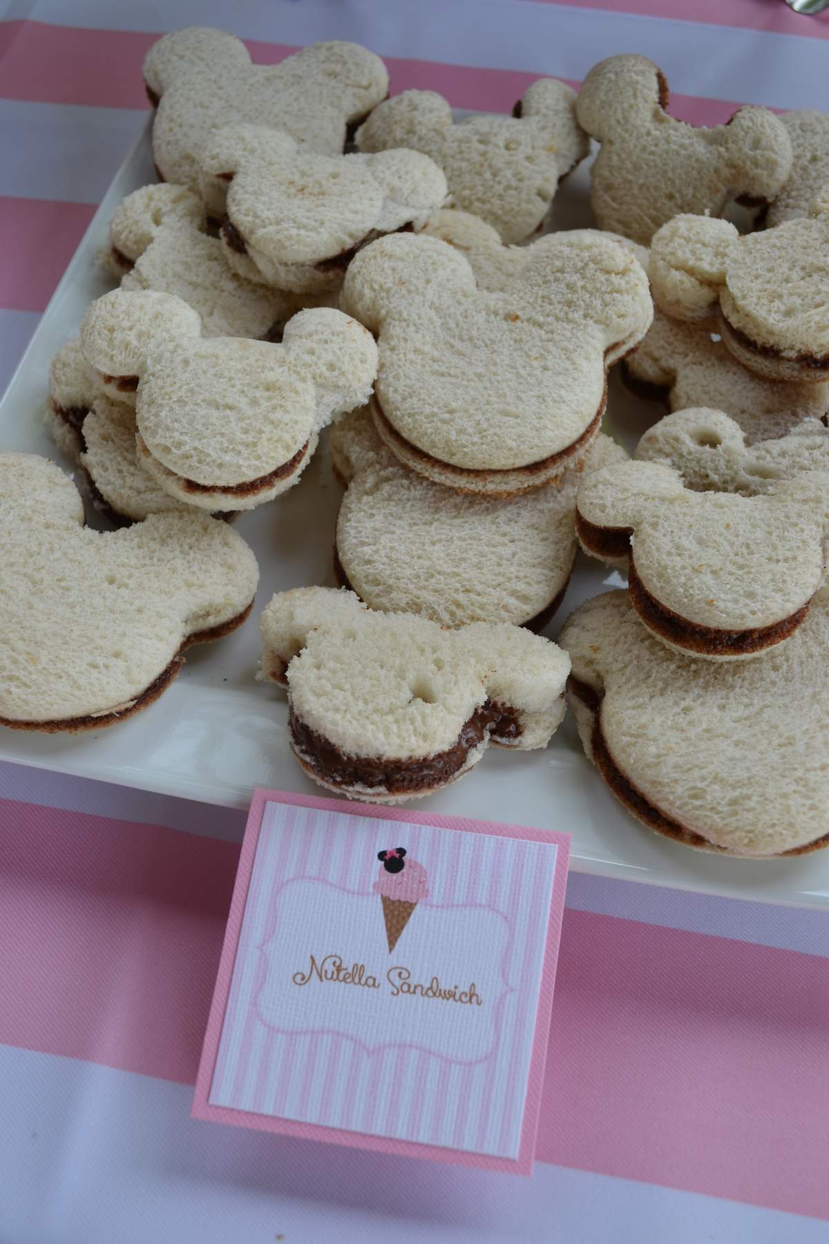 Minnie Mouse / Ice Cream Birthday Party Ideas | Photo 2 of 53 | Catch ...