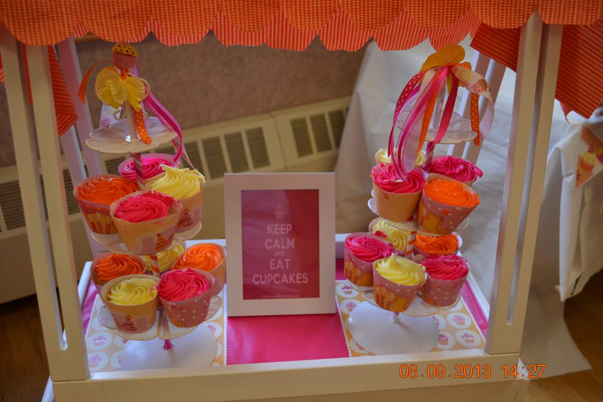 Cupcakes Birthday Party Ideas | Photo 11 of 13 | Catch My Party