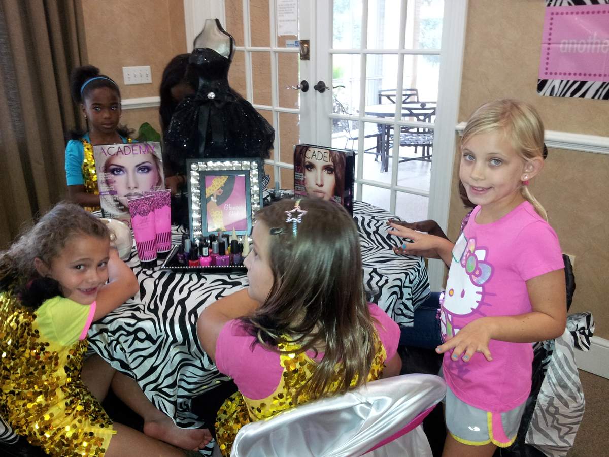 Glam Birthday Party Ideas | Photo 3 of 19 | Catch My Party