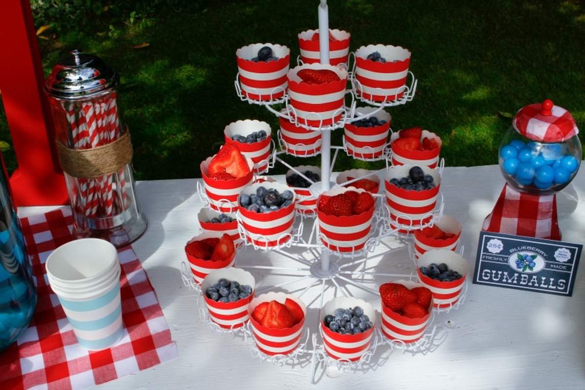 Berry Bash Birthday Party Ideas | Photo 14 of 58 | Catch My Party