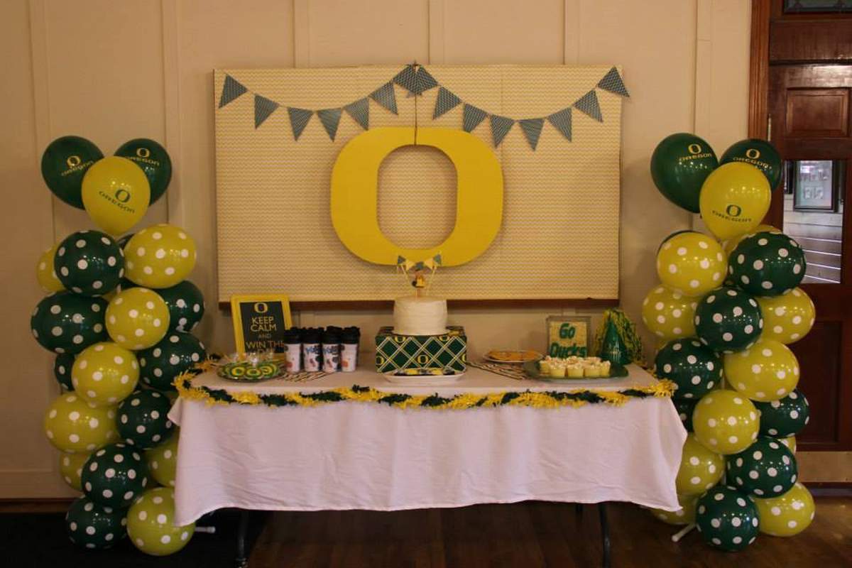 University of Oregon; cheerleading Birthday Party Ideas | Photo 19 of ...