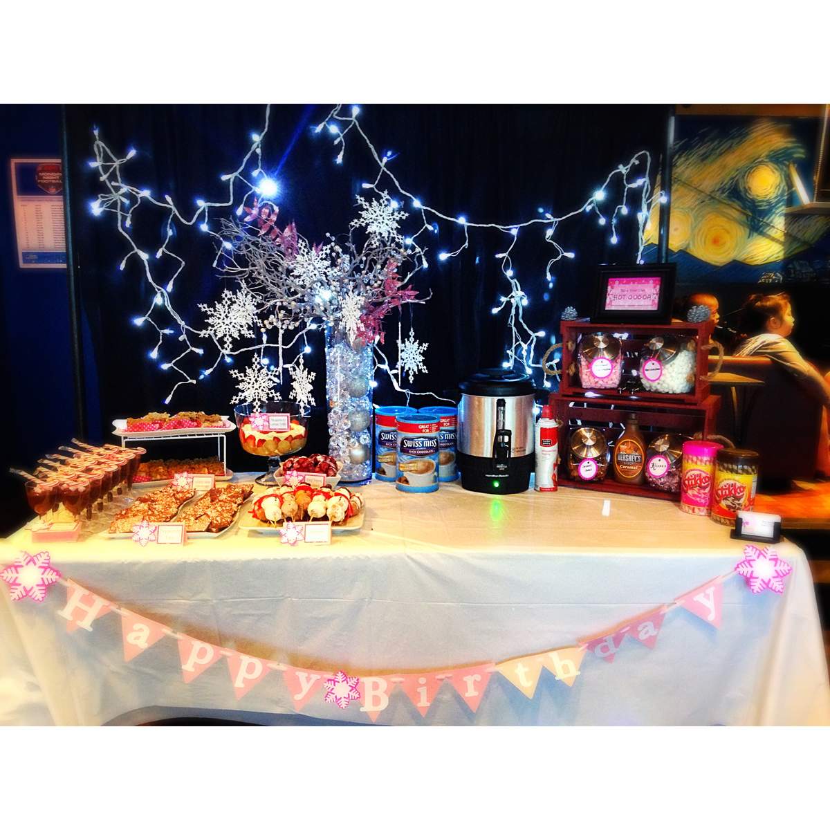 Winter Wonderland Snowflake Birthday Party Ideas | Photo 6 of 10 ...