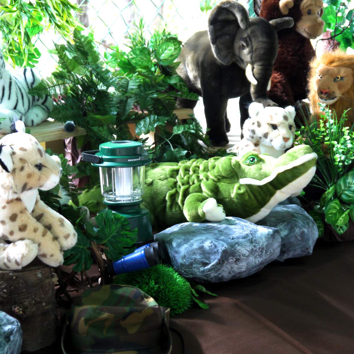 Jungle, Safari, Animals Birthday Party Ideas | Photo 21 of 37 | Catch ...