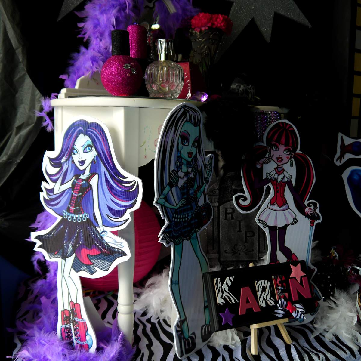 Monster High Birthday Party Ideas | Photo 4 of 23 | Catch My Party