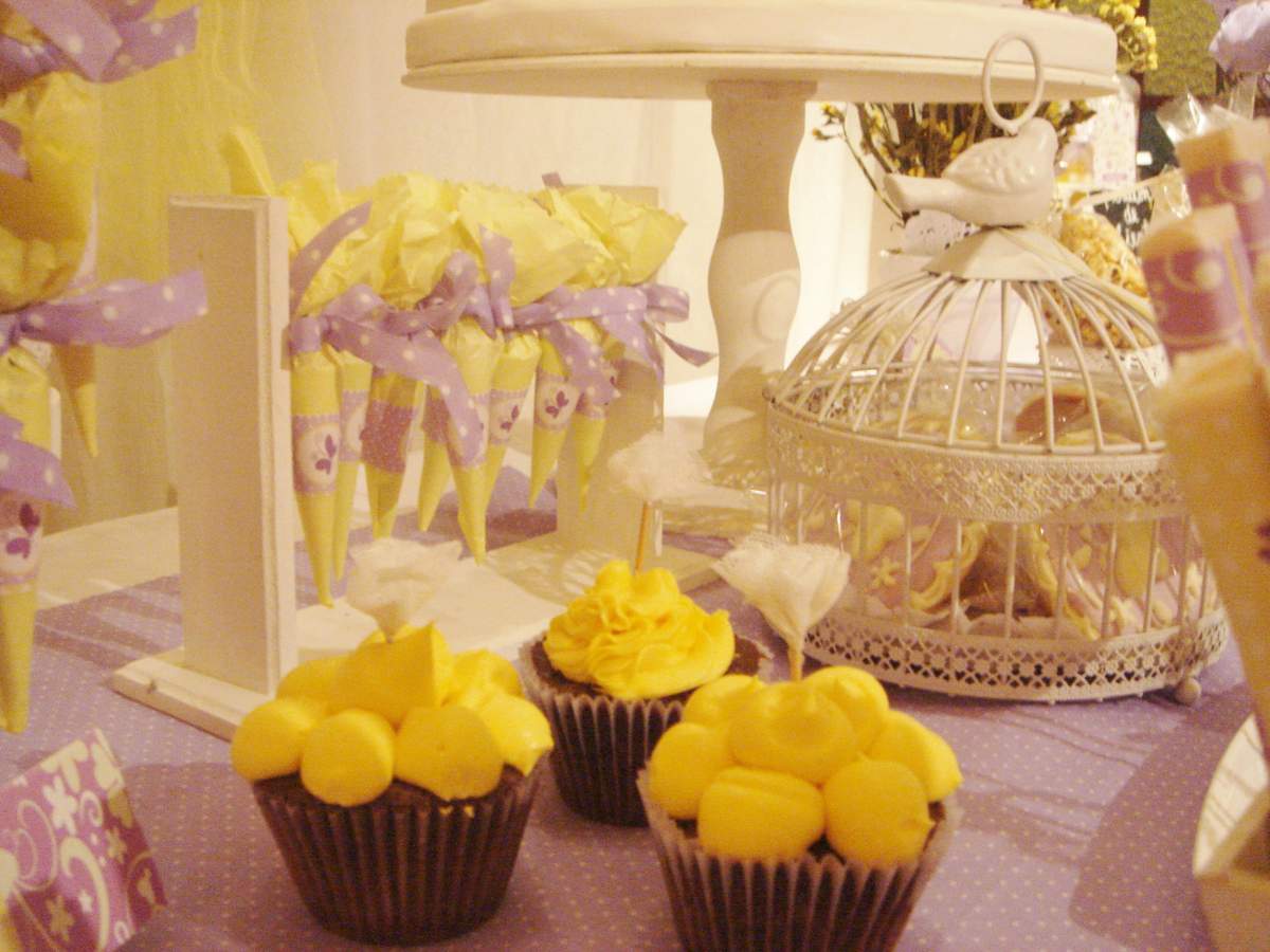 Lila y amarillo Birthday Party Ideas | Photo 9 of 15 | Catch My Party
