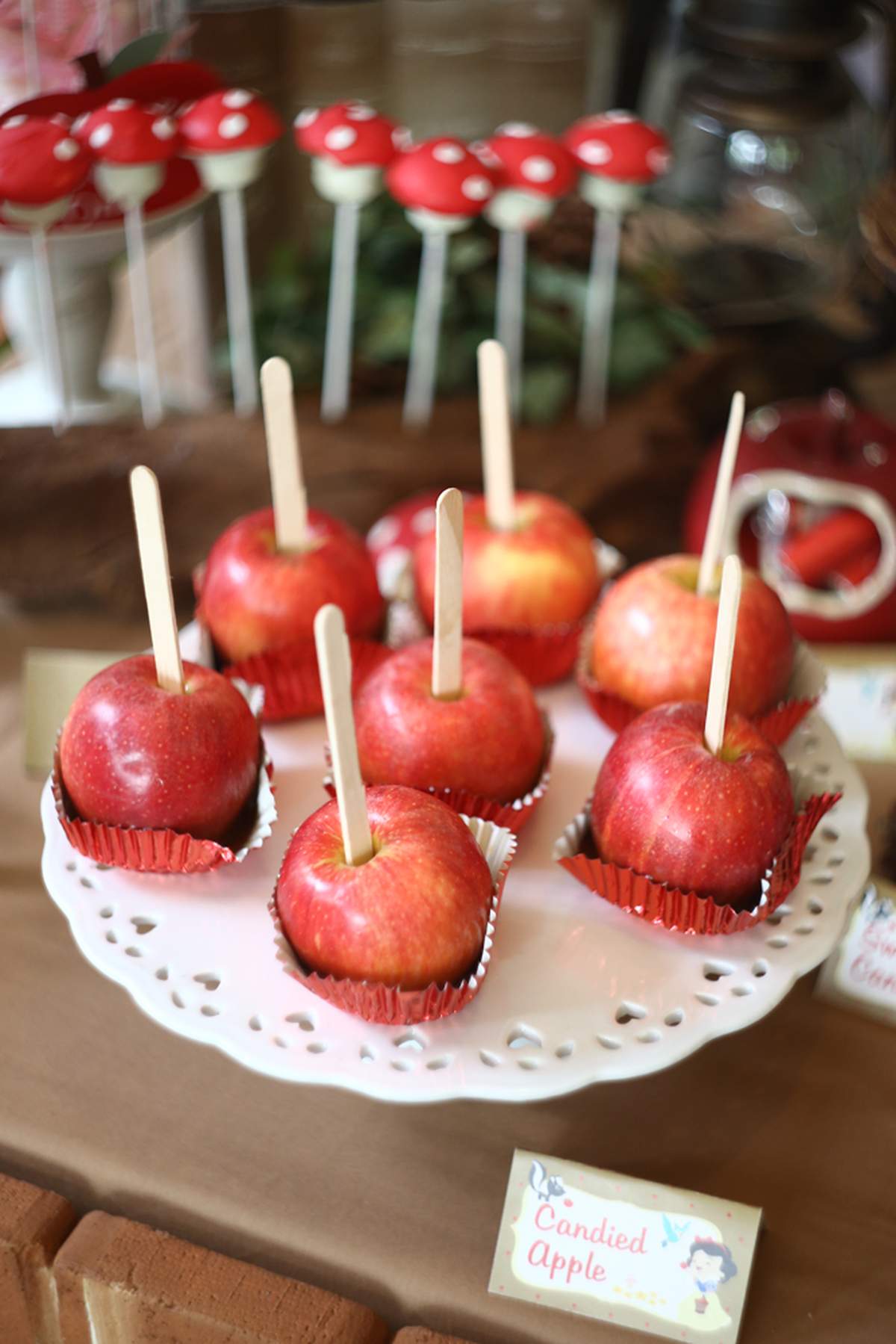 Snow White Birthday Party Ideas | Photo 4 of 5 | Catch My Party