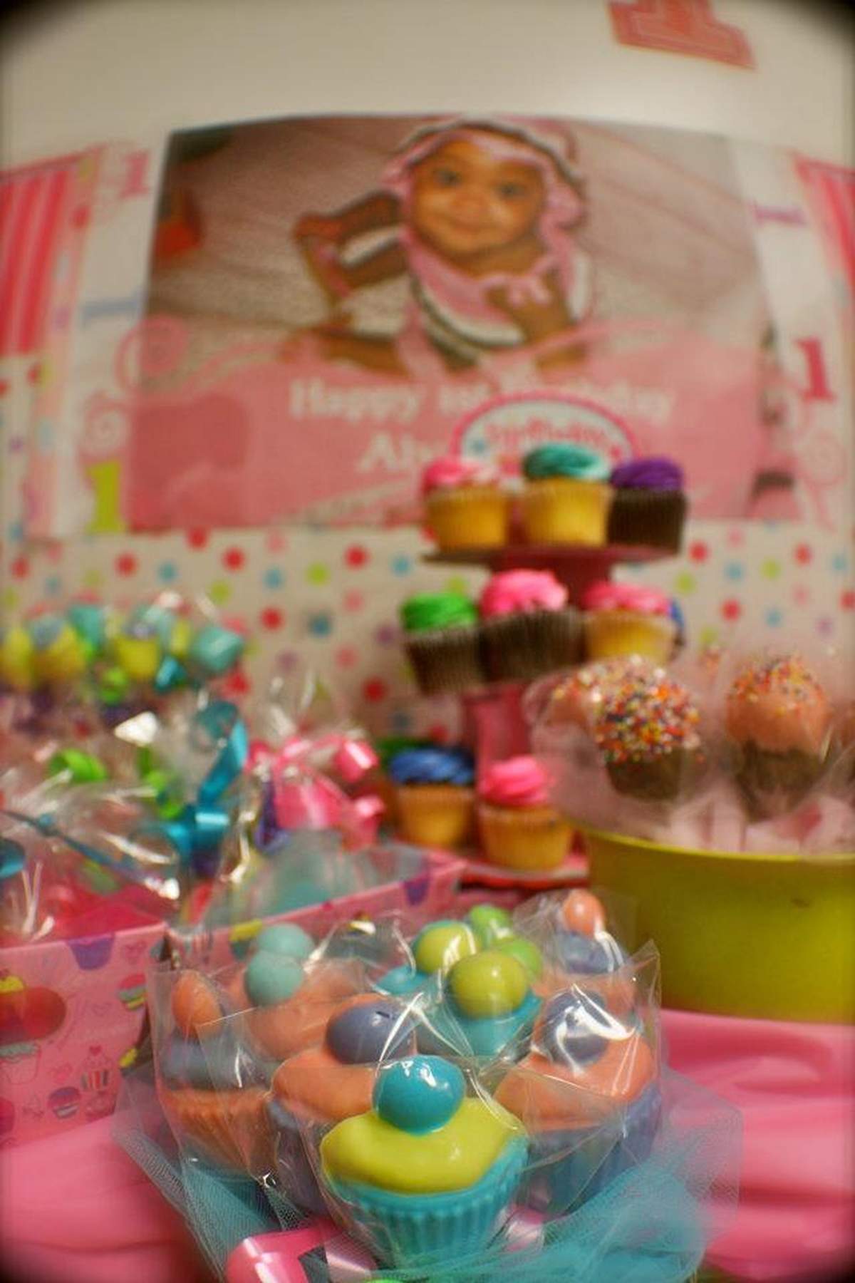 Our Little Cupcake Birthday Party Ideas | Photo 22 of 37 | Catch My Party