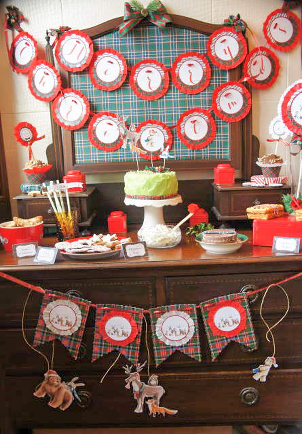 Christmas/Holiday Party Ideas | Photo 14 of 22 | Catch My Party