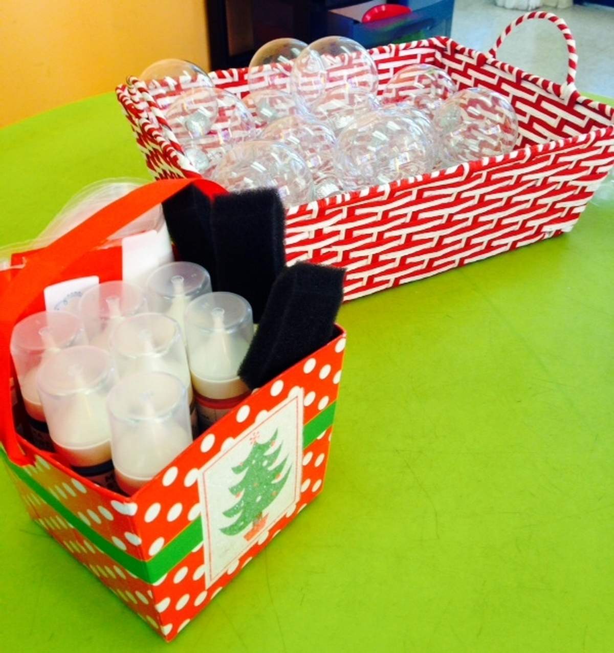 peppermint/snowflakes Christmas/Holiday Party Ideas | Photo 1 of 10 ...
