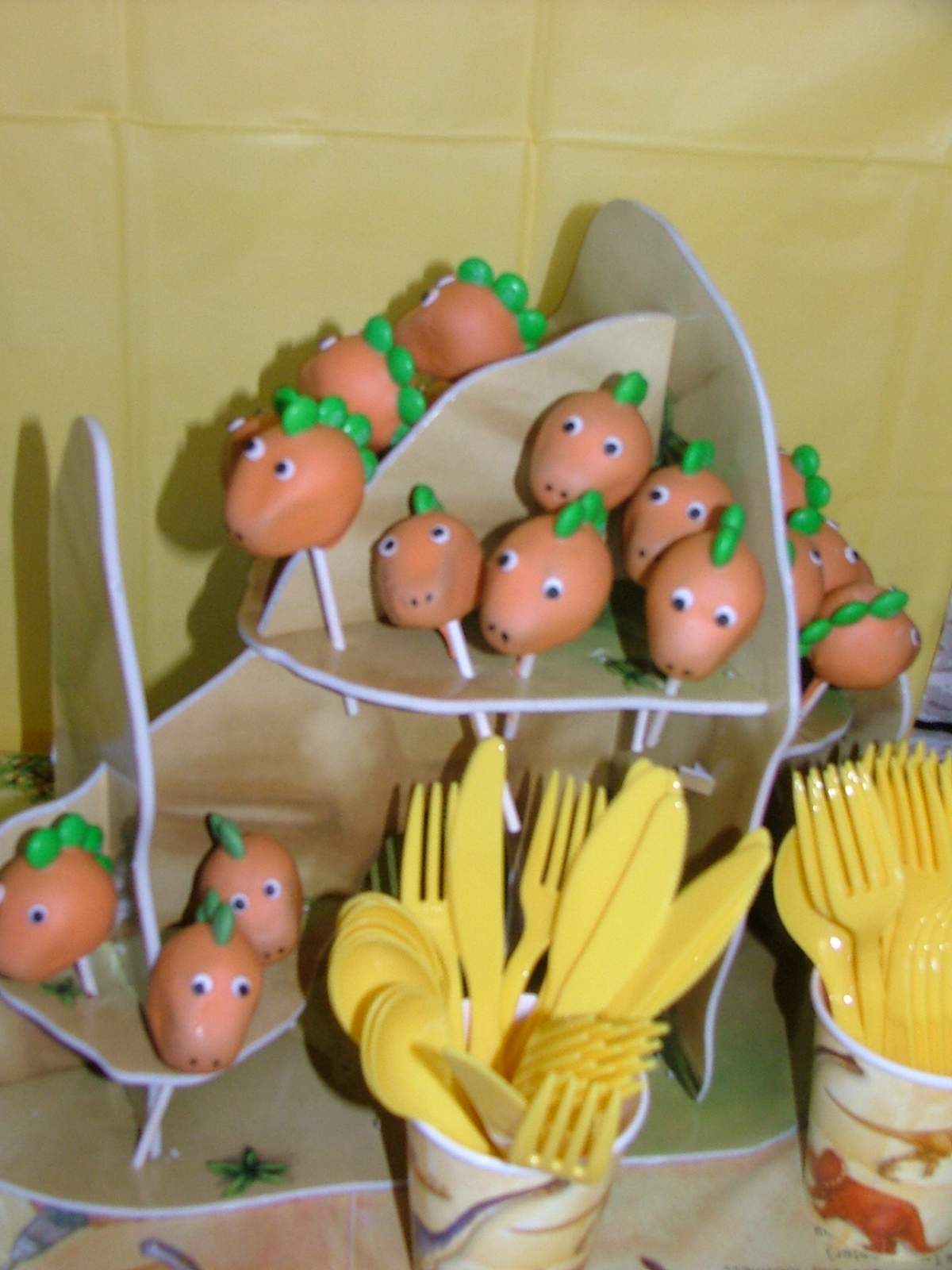 Dinosaurs / Birthday "Dino-riffic 5th Birthday " | Catch My Party