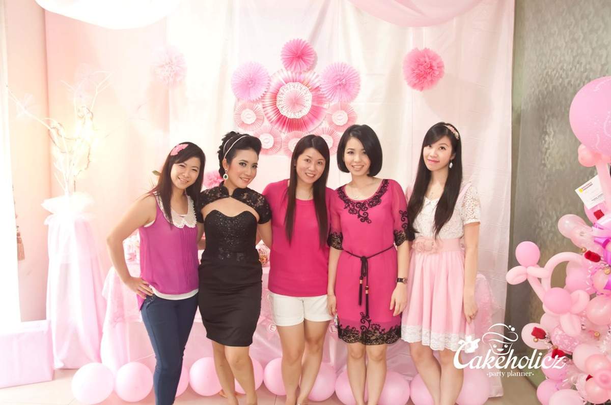 Pink Birthday Party Ideas | Photo 13 of 32 | Catch My Party