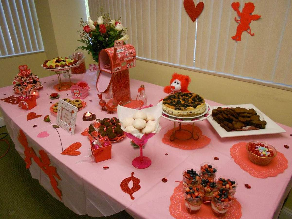 Valentine's Day Valentine's Day Party Ideas | Photo 3 of 8 | Catch My Party