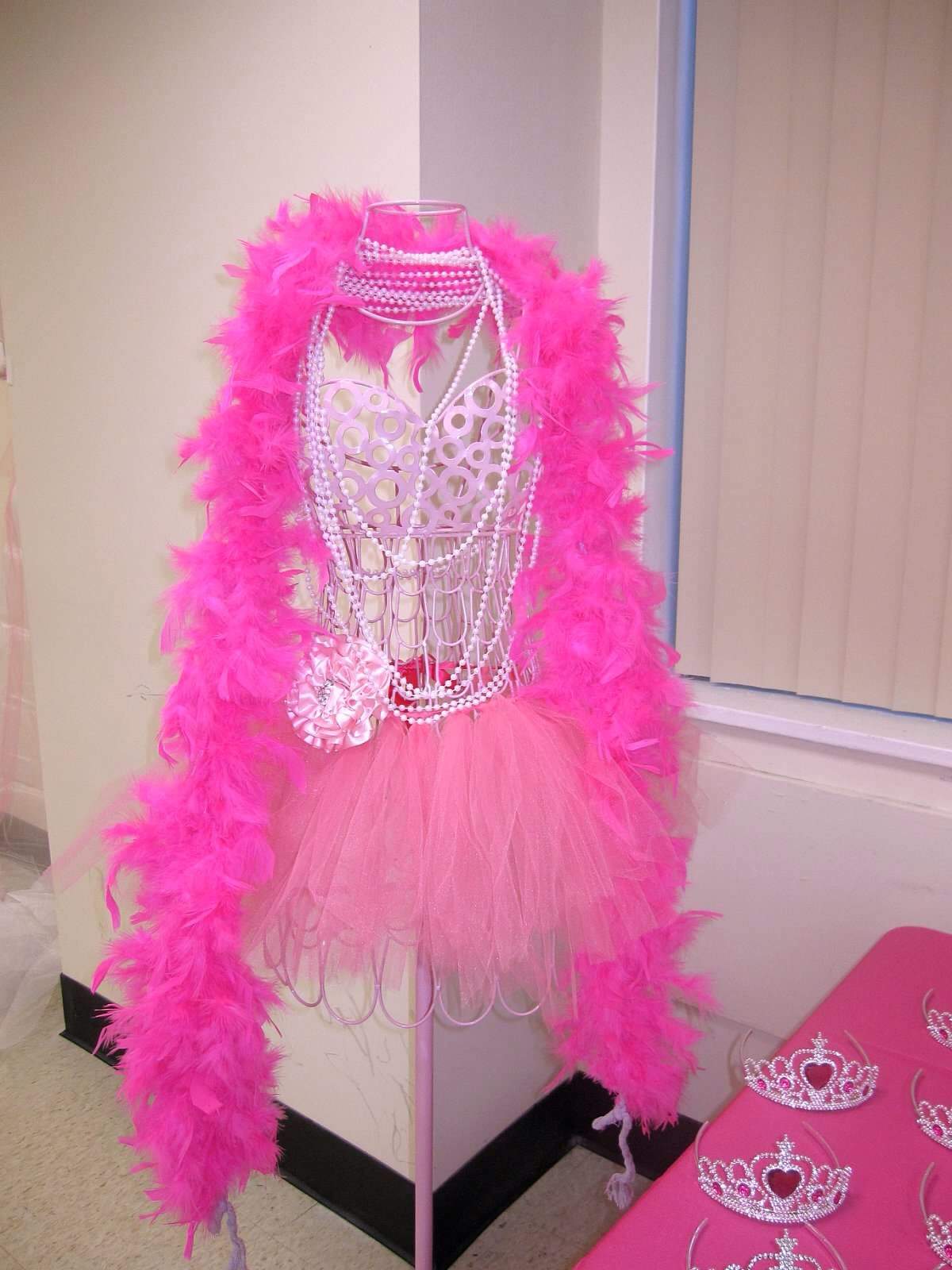 Diva Birthday Party Ideas | Photo 1 of 47 | Catch My Party